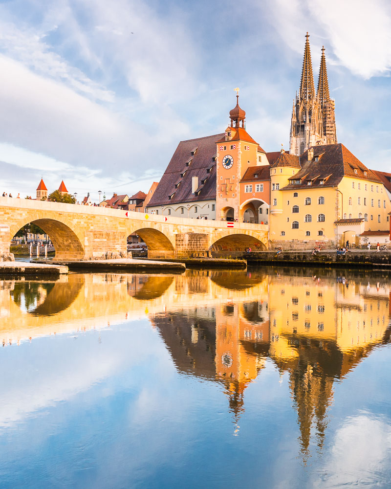 Regensburg Old Town Lo c Lagarde